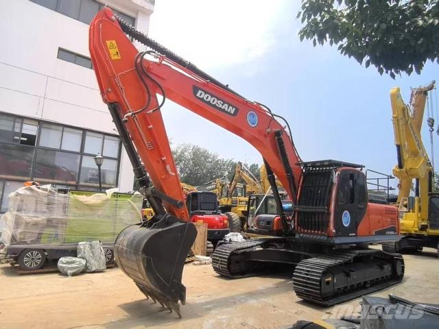 Doosan DX 300 LC, 2025, Shanghai, 上海, China - Mascus UK